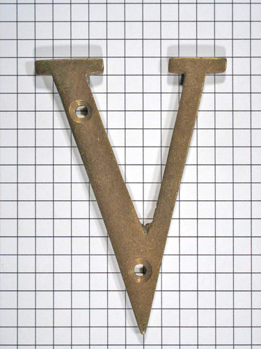 Letter groot V, brons antiek | Online Deurbeslagshop